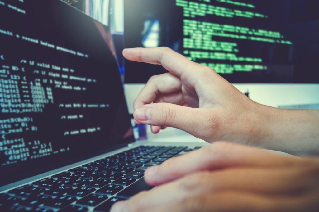 The Benefits of Outsourcing Software Development - eAmped